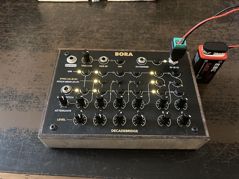 Decadebridge Bora Drone Synth | Reverb