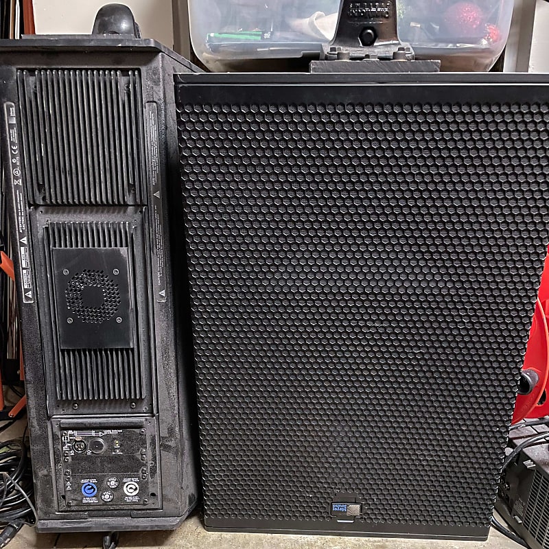 Meyer UPQ-1P Self‐powered, wide‐coverage loudspeaker (Pair) | Reverb