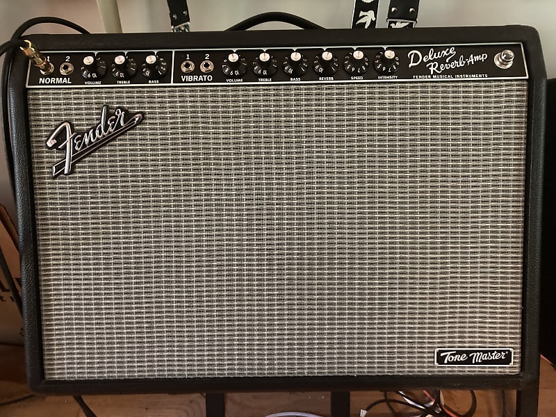 Fender Deluxe Reverb Tone Master 2022 - Black Tolex | Reverb