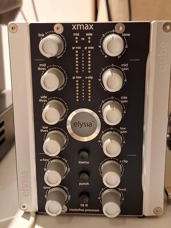 Elysia XMAX qube 2025 - Master bus Processor | Reverb