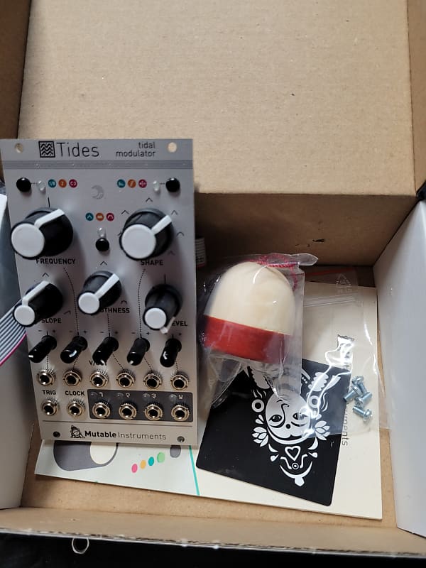 Mutable Instruments Tides v2 | Reverb