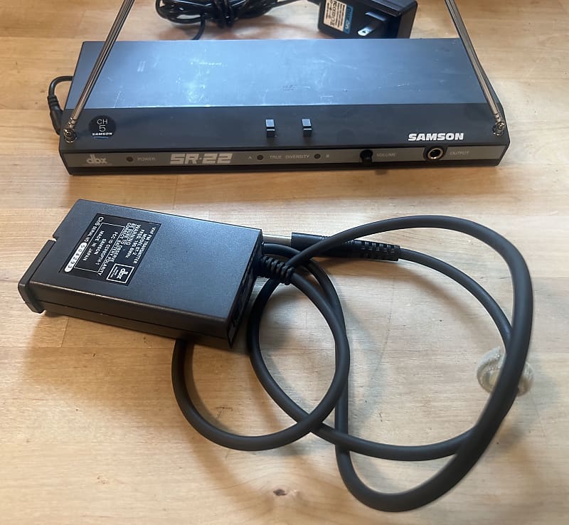 Samson SR-22 Beltpack Guitar Wireless System | Reverb