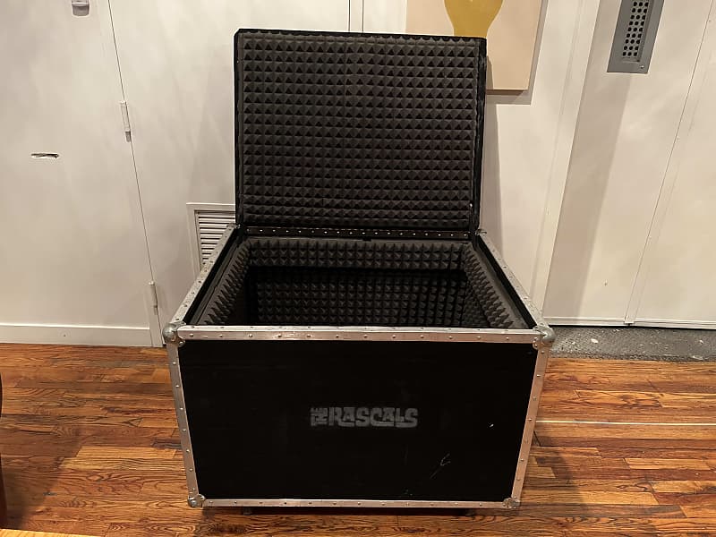 Custom Rolling Guitar Amp Isolation Recording Box | Reverb