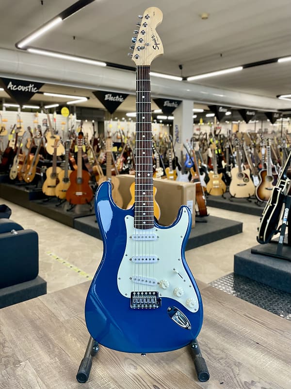 Squier STRATOCASTER AFFINITY BLUE | Reverb