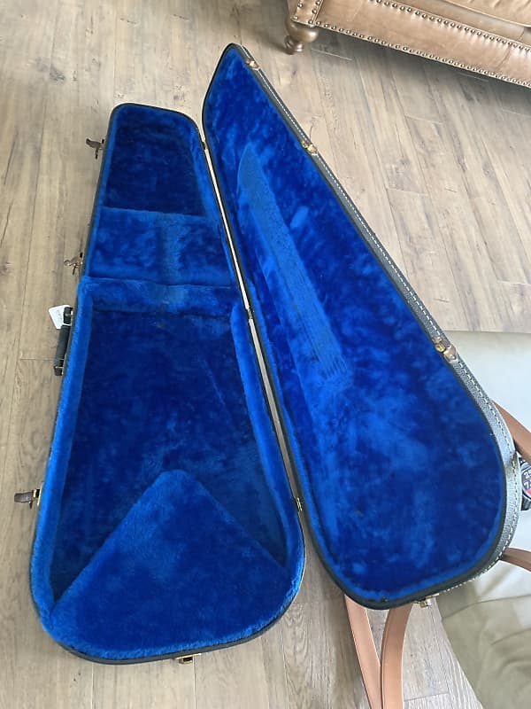 Gibson 1970’s Flying V Case | Reverb