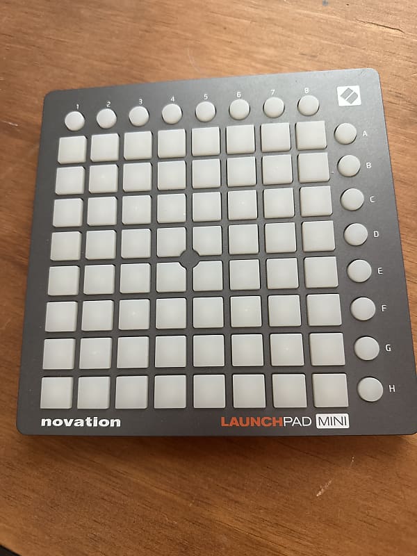Novation Launchpad Mini MKII Pad Controller 2016 - Black | Reverb