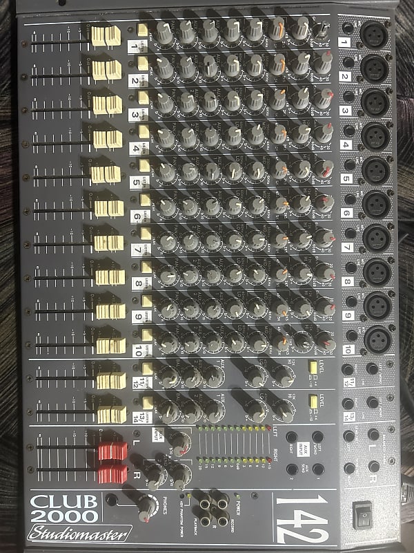 Studiomaster Club 2000 - 142 for parts or repair | Reverb