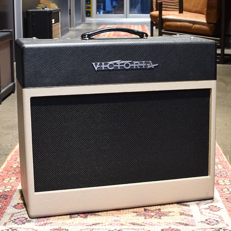 Victoria Amplifier Silver Sonic 1x12 Combo | Reverb