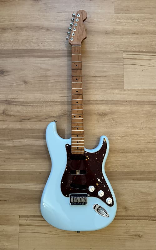 Custom Hardtail Strat Partscaster (Fender Tom Delonge body + | Reverb