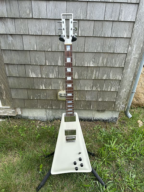 Travis Bean Designs Wedge - White - #OO | Reverb