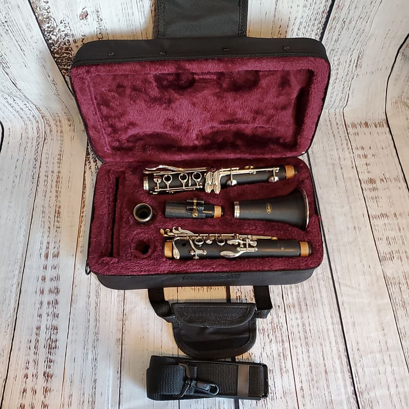 Kohlert HE-1 Clarinet with case and mouthpiece | Reverb