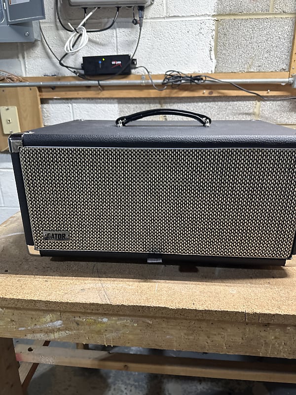 Gator 4u Retro rack case w/ front/rear rack rails = 8u | Reverb