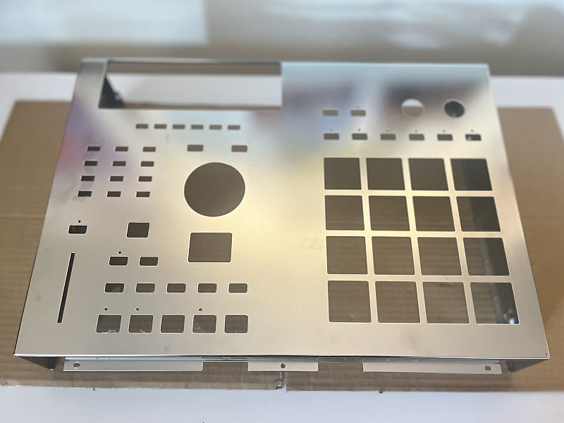 Akai MPC 2000 XL SE3 Blank Silver Housing | Reverb UK