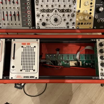 Huge Eurorack modular system in a powered case (Mutable | Reverb