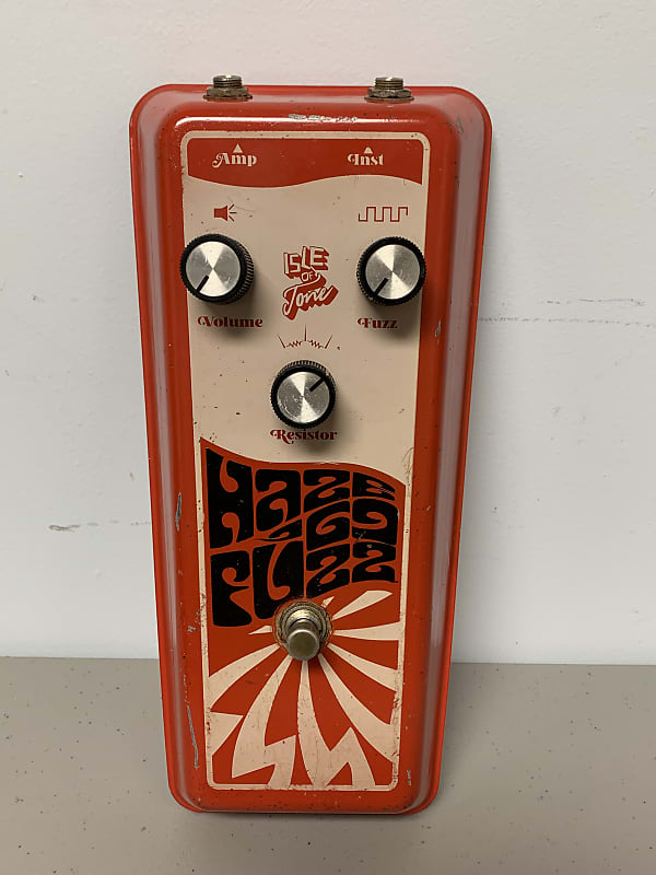 Isle of Tone Haze 69 Fuzz Effect Pedal 2021 Red #66 | Reverb