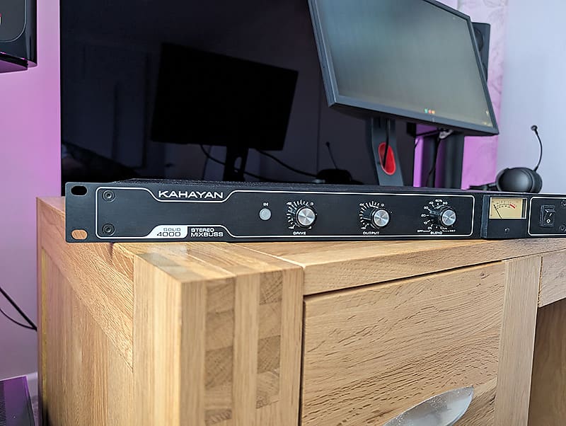 Kahayan Solid 4000 MixBuss (19" Rack Version) - Black | Reverb