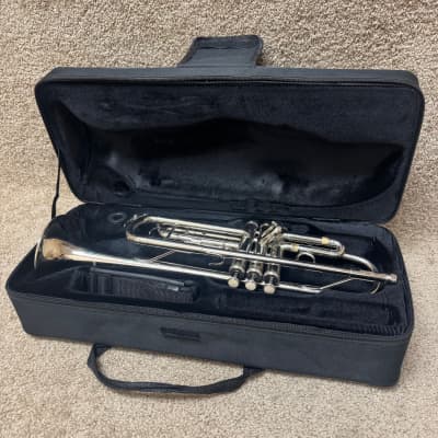 Mendini by Cecilio Standard Bb Trumpet - Brass / Gold w/ | Reverb