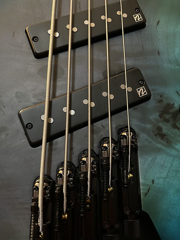 Ibanez Ehb1505ms Ergonomic Headless 5 String Bass Reverb
