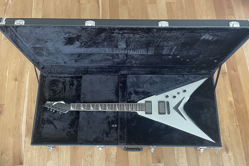 Dean VMNT Dave Mustaine Signature V 2007 - Metallic Silver | Reverb