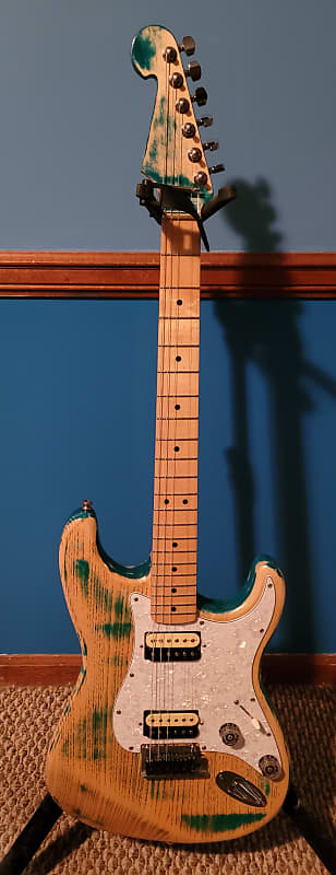 SUPER STRAT | Reverb