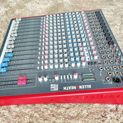 Allen & Heath ZED-18 Analog Mixer with USB | Reverb Deutschland