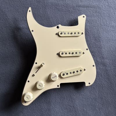 Fender Noiseless Pickup Set in Left Handed Strat Ultra Loaded | Reverb