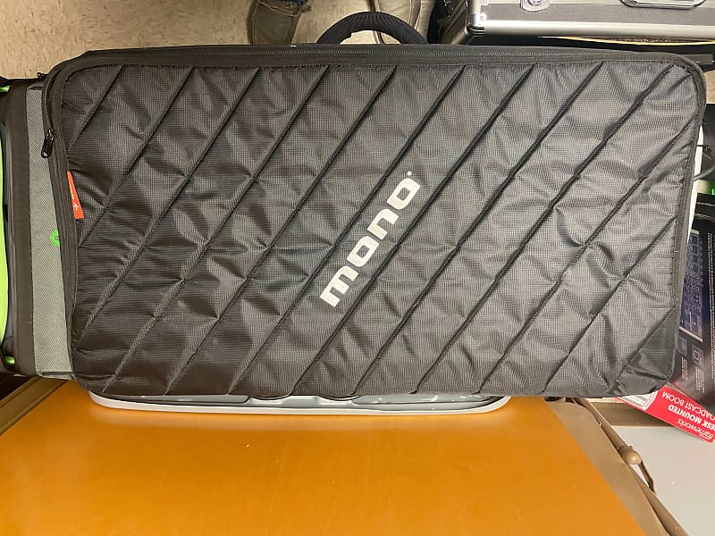 Mono M80 Classic Pro 2.0 Pedalboard Bag 2021 - Black | Reverb