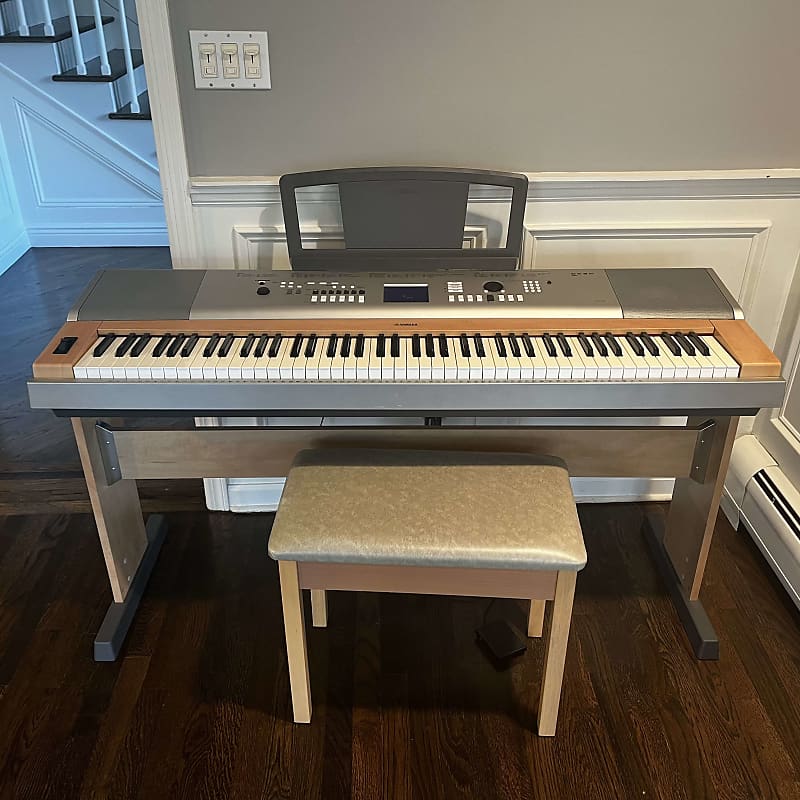 Yamaha YPG-635/DGX-640 Keyboards 2010s - Black | Reverb