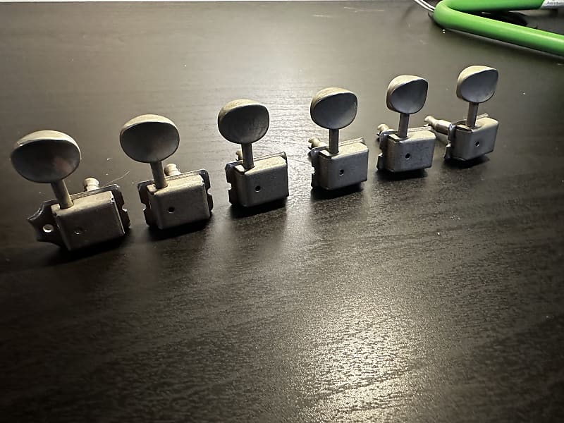 Fender Vintage-style Guitar Tuning Machine Set - Nickel | Reverb