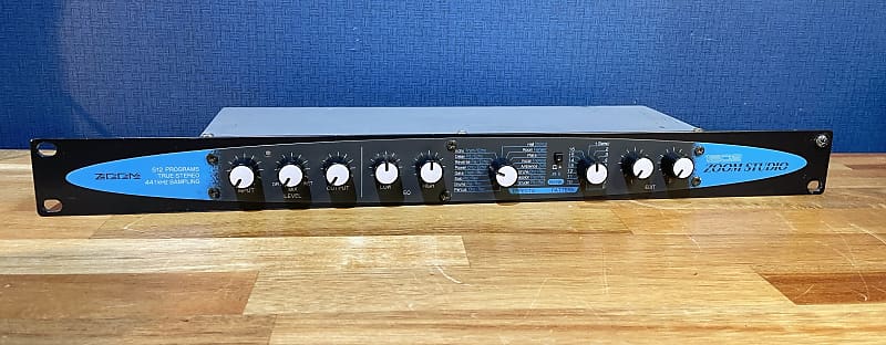 [Excellent] Zoom 1202 Multi-Effect Processor | Reverb