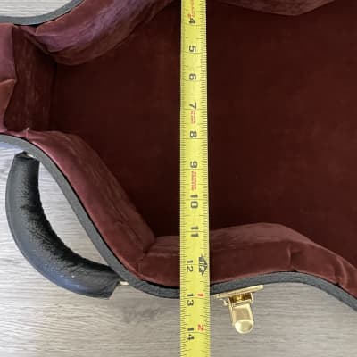 Martin 5-ply, Hard Shell, 534 Cabernet Custom Guitar Case | Reverb