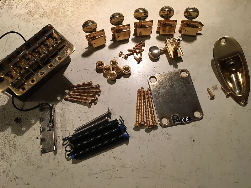 Genuine Fender Strat Stratocaster Gold Relic Hardware Tuners | Reverb