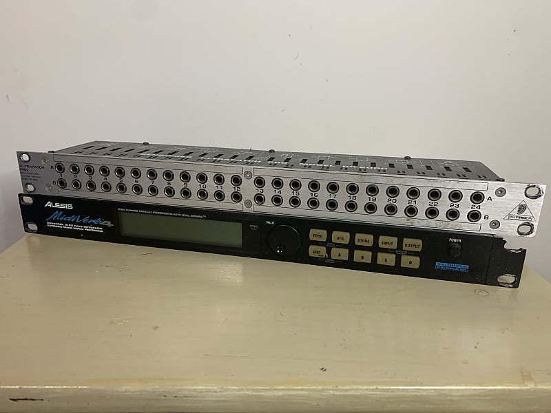 Behringer PX2000 + ALESIS MIDIVERB 4 rack | Reverb