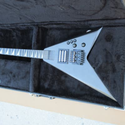 Washburn RR-40V Randy Rhoads Flying V Guitar With Original | Reverb