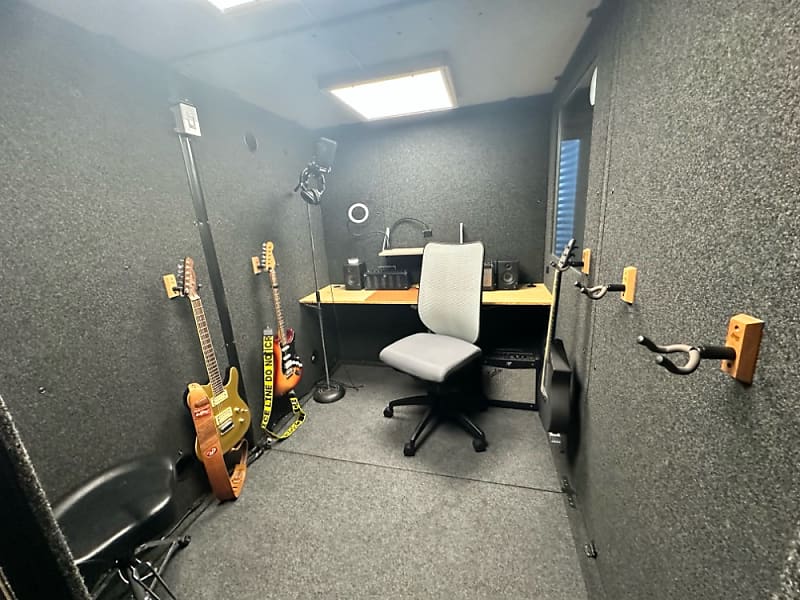 Whisper Room MDL 7296 2015-2017 | Reverb