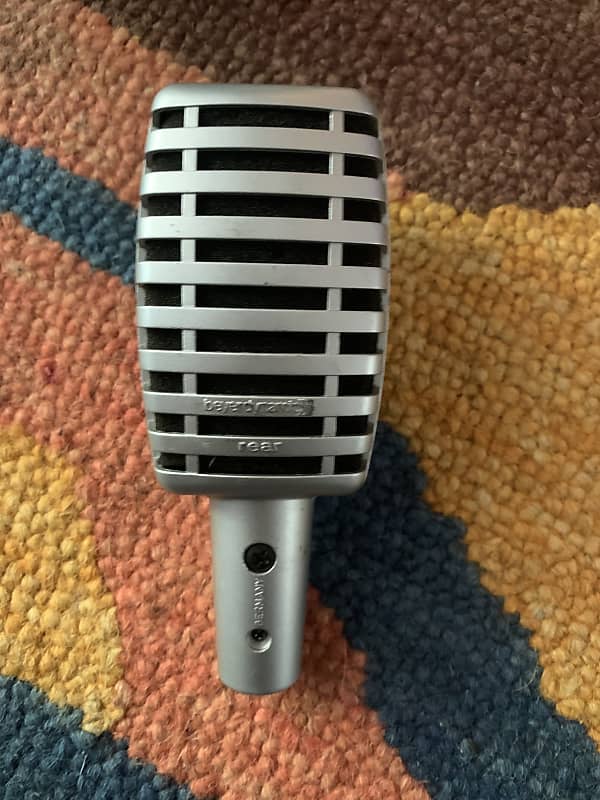 Beyerdynamic M380 | Reverb