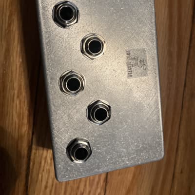 Loop Master 6 Way Patch Bay - Unfinished Steel | Reverb