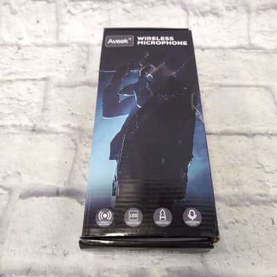 Aveek Dual Handheld Wireless Microphone Set | Reverb