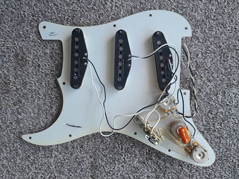 Fender Highway 1 Loaded pickguard 2003 - White USA | Reverb
