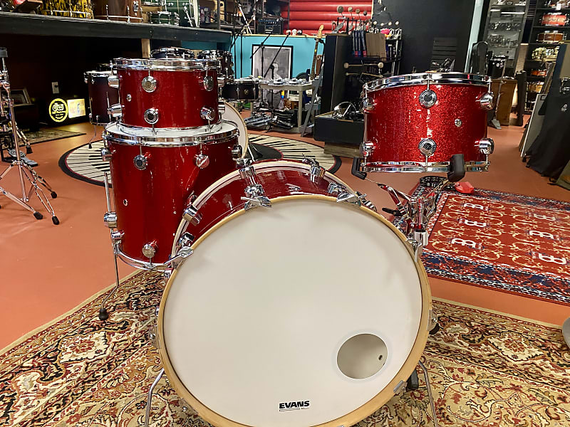 Hayman Vibrasonic Early 70s - Red Sparkle 12,13,16,24 | Reverb