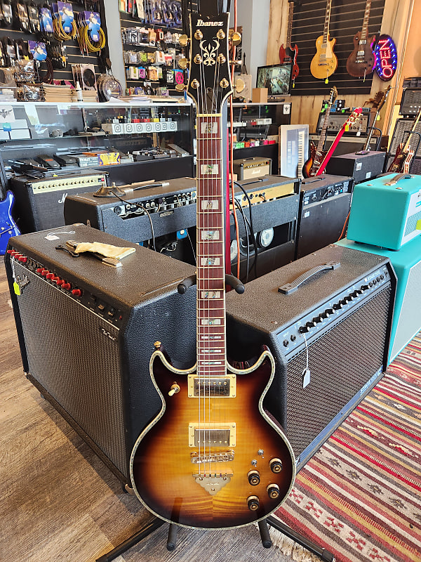 Ibanez AR300 2020-21 - Dark violin burst | Reverb Canada