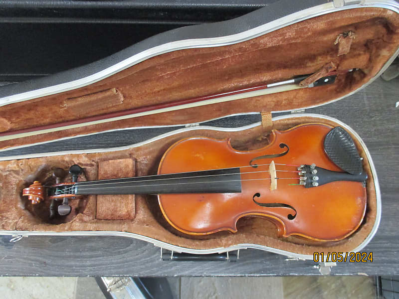 German left handed Violin. Full size with case and bow. A. R. | Reverb