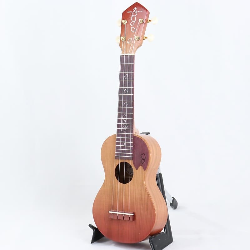 SAKURA UKULELE SAKURA UKULELE SUS2-SAKURA GRD [Soprano | Reverb