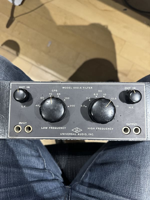 Universal Audio 550-A Filers - Black | Reverb