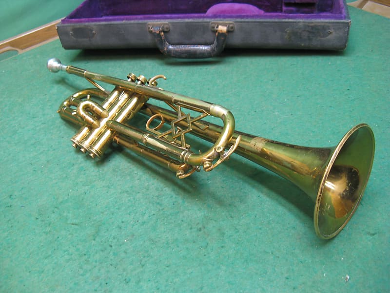 King Liberty Trumpet 1937 - Reconditioned - Case & Besson 7C | Reverb