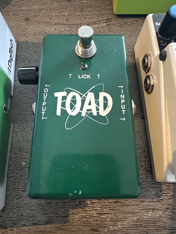 Vintage Technology Toad Fuzz 2000’s - Green | Reverb