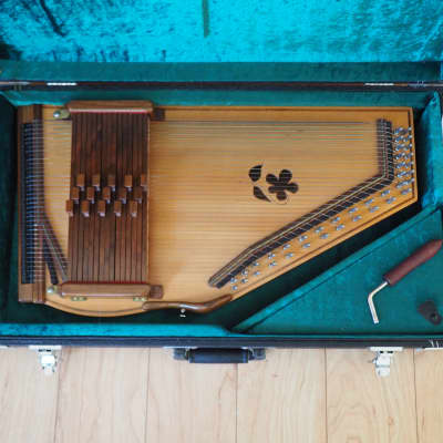 Custom Orthey Autoharp | Reverb