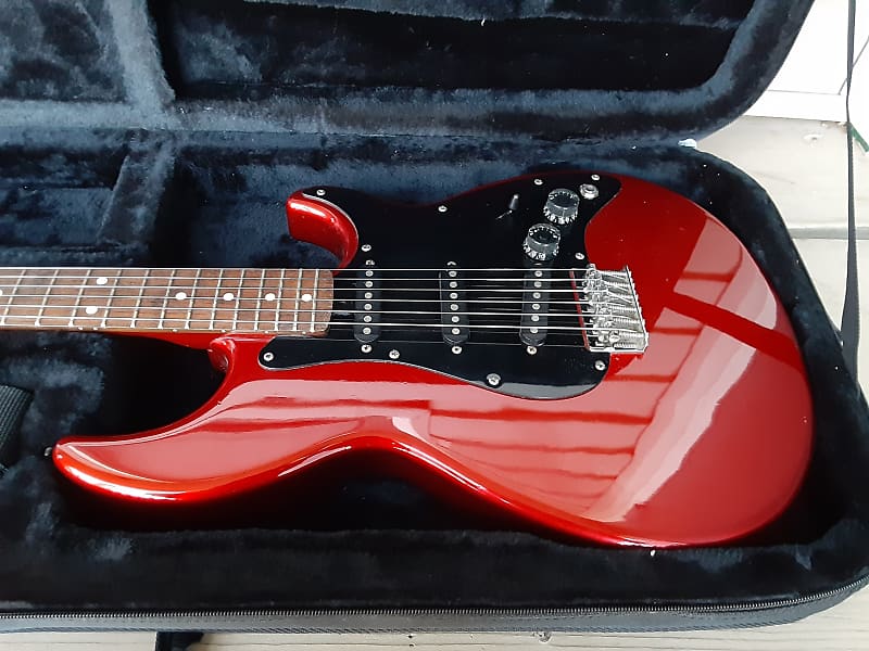 Vintage 1980's Yamaha SE200 Electric Guitar w/ Case! Rare Red | Reverb