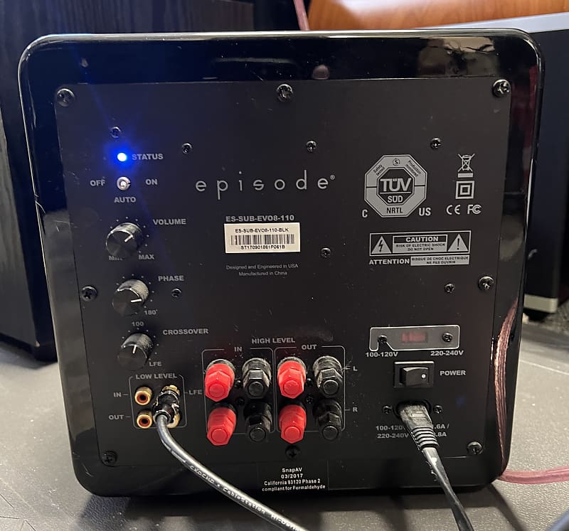 Episode ES-SUB-EV08-110 Evolution Series 8" Powered Subwoofer | Reverb