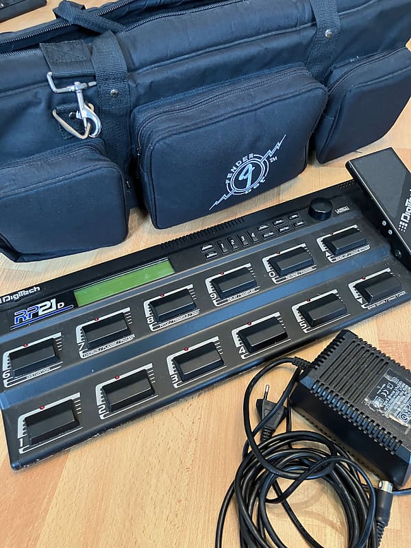 Digitech RP21D Multieffekt-Pedal mit Röhre, Gigbag, Netzteil | Reverb